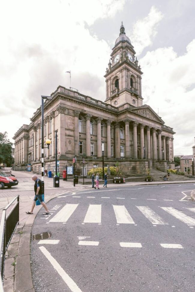 The Timeless Beauty of Morley: A Photographic Reflection